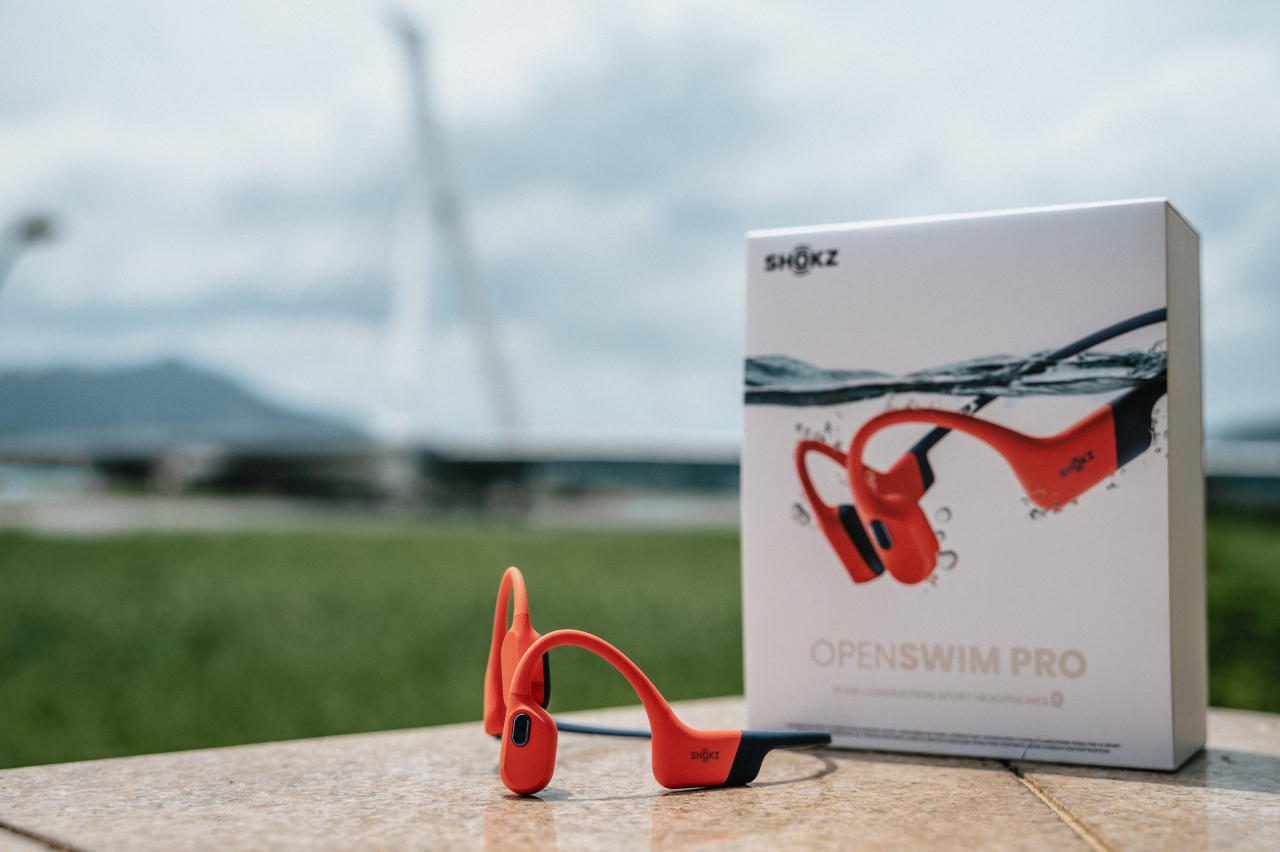 【評測】SHOKZ OpenSwim Pro 把音樂聆聽饗宴 帶進日常運動生活裡 | 文章 | 運動筆記