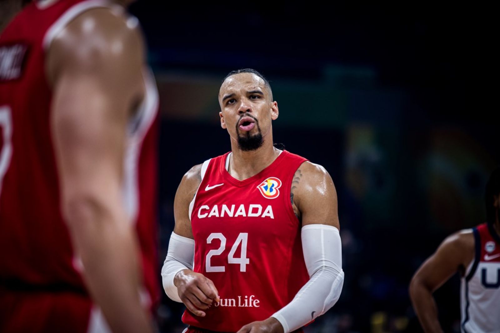 【影片】世界盃 / Dillon Brooks上半場5顆三分攻下21分 進球後全場大喊MVP！ | 籃球筆記