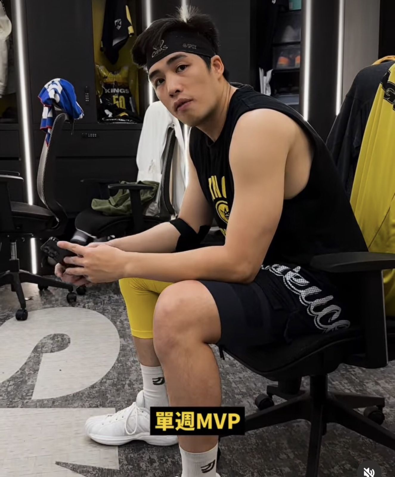 【影片】PLG / 沒得分奪單周MVP 林力仁拍影片回覆：我要去練球了 | 籃球筆記