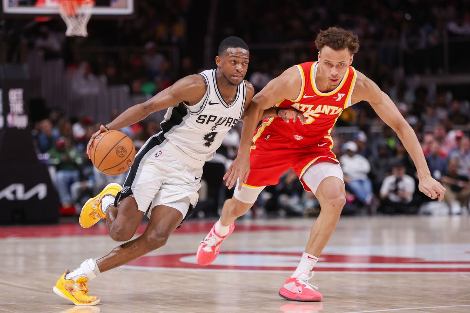 【影片】NBA / Fox首戰也有好表現！全場24分、13助攻率隊贏球 | 籃球筆記