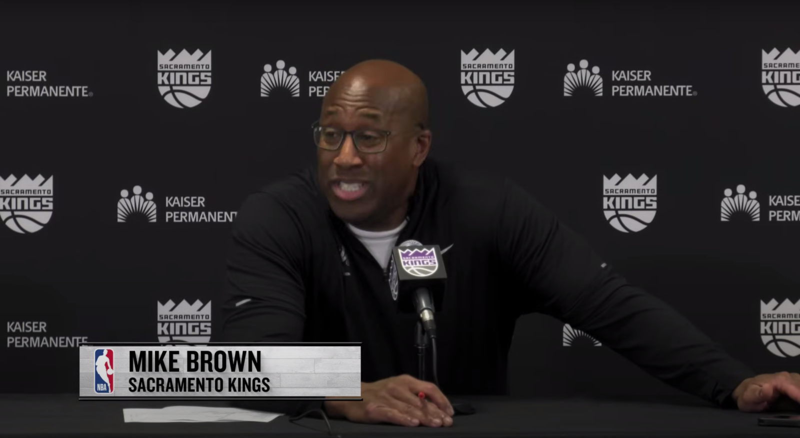 【影片】NBA / Mike Brown於賽後記者會發表不滿球員表現的言論 | 籃球筆記