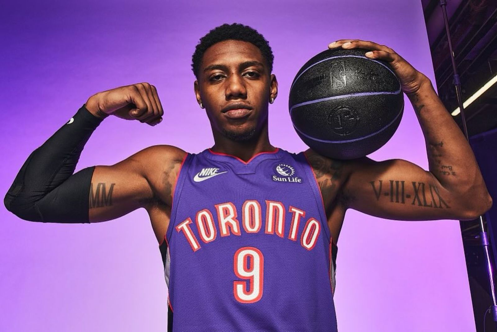 NBA / RJ Barrett右肩關節扭傷 開季前重新評估傷勢 | 籃球筆記