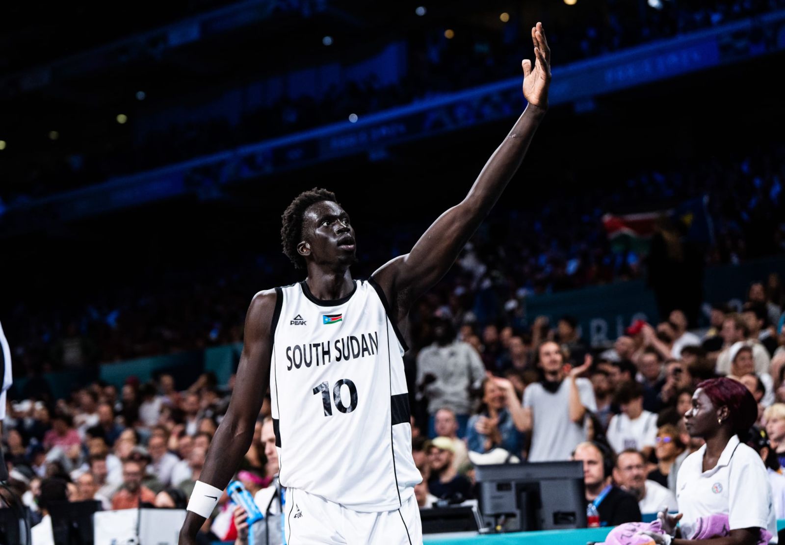 NBA / 代表南蘇丹表現亮眼 JT Thor與騎士簽下雙向合約 | 籃球筆記