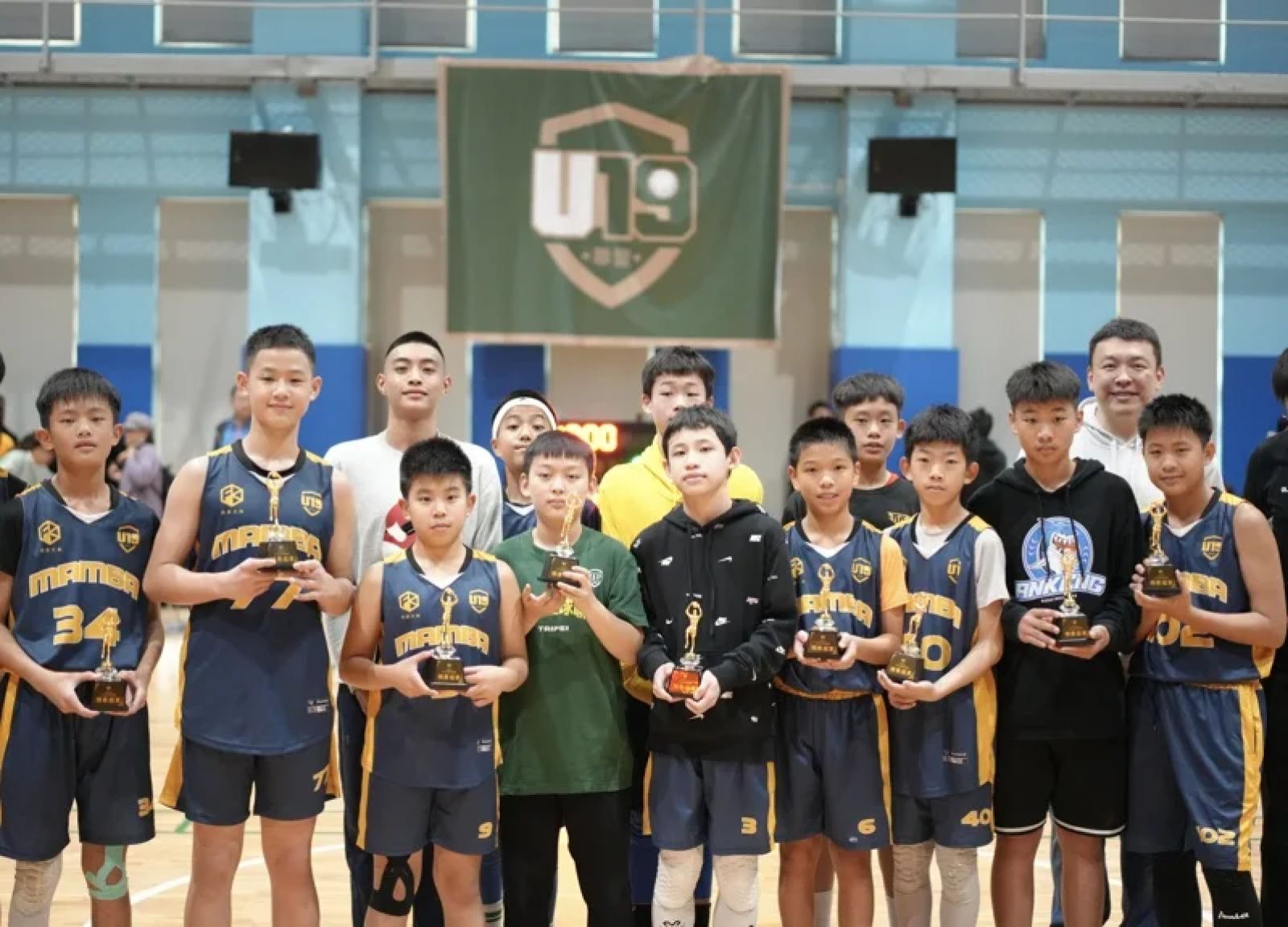 U19籃球聯盟 李冠翰、古易恩「安坑連線」靠2K練默契 | 籃球筆記