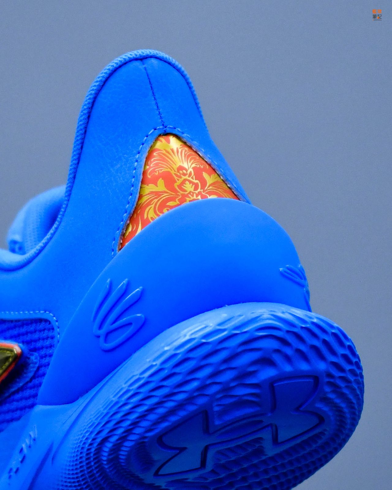 【評測】承襲UA FLOW中大底科技配置！UA Curry Fox 1實戰解析 | 籃球筆記