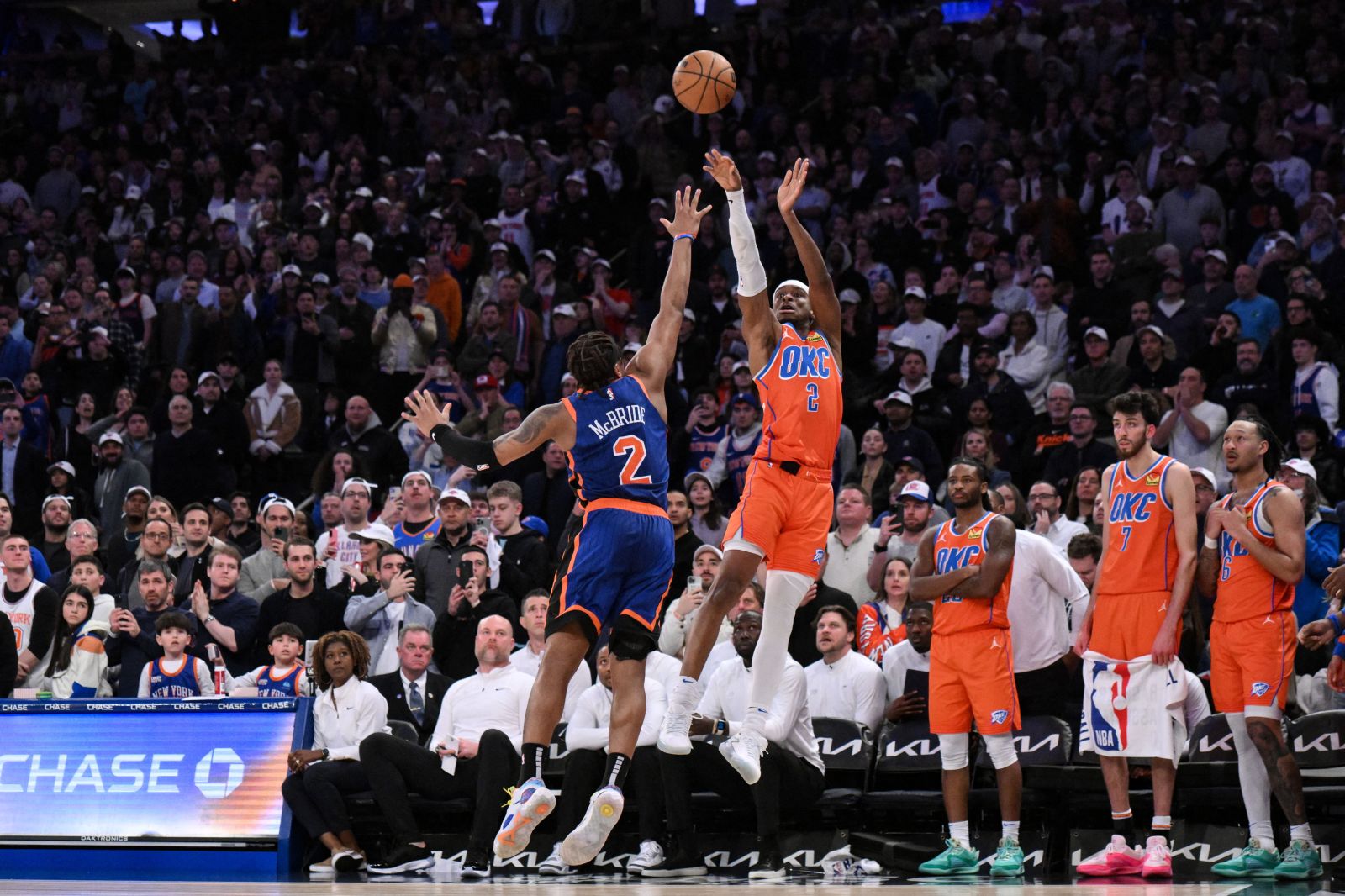 NBA / SGA命中致勝後仰跳投 確定殺進季後賽 | 籃球筆記