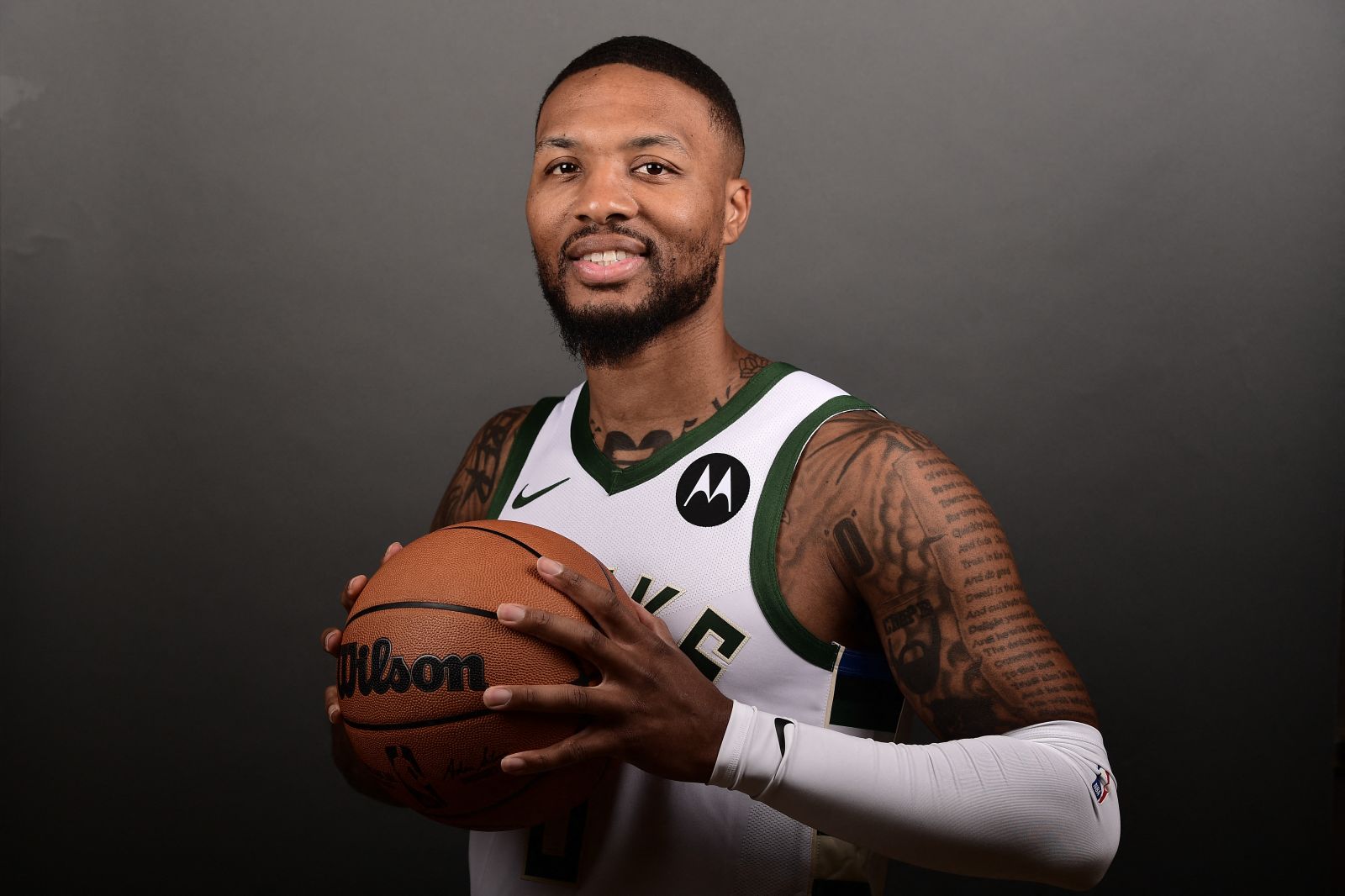 NBA / Jimmy Butler談Lillard去公鹿：讓我更生氣的是他去Adrian Griffin的球隊 我一點都不喜歡他 | 籃球筆記