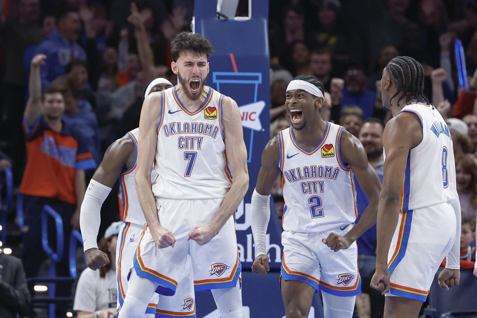 NBA / 12月單月個人獎項出爐！SGA、Chet同隊包辦最佳球員、新秀 | 籃球筆記