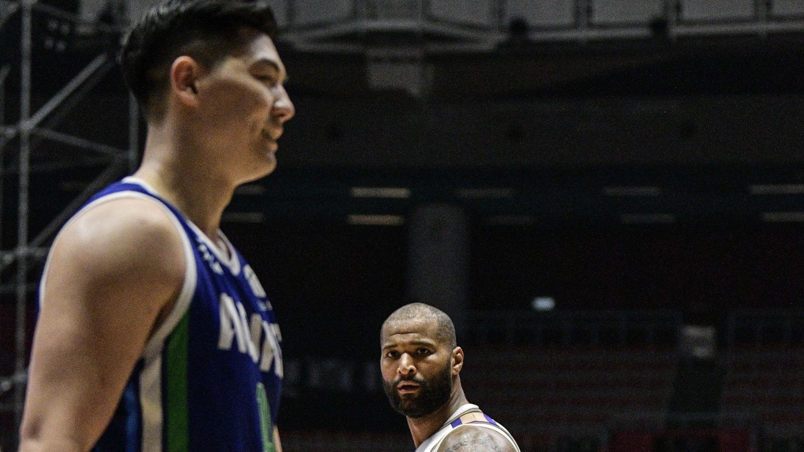 T1聯盟 / 連兩年扛NBA中鋒 胡瓏貿讚卡森斯不只是來硬的 | 籃球筆記