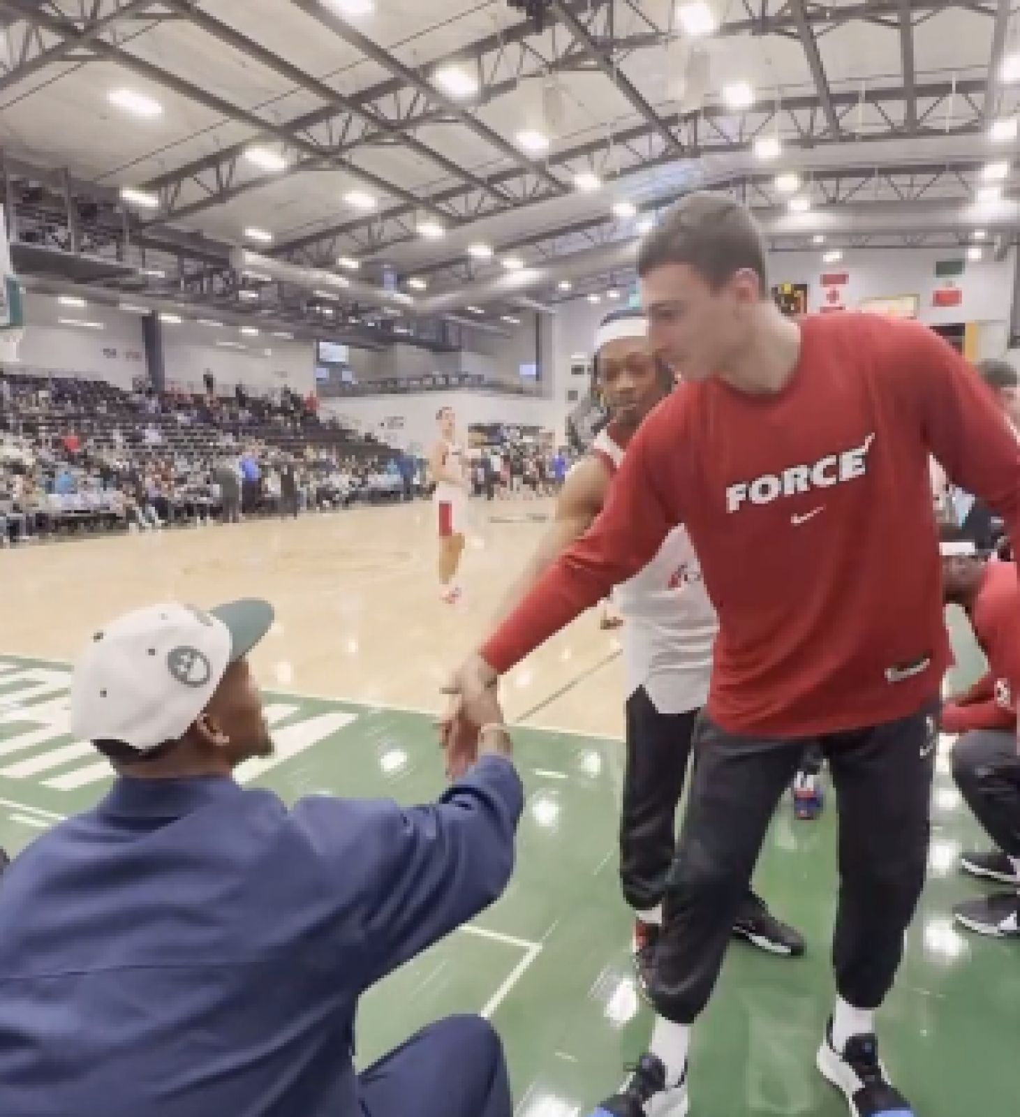 【影片】NBA/ Butler現身發展聯盟看Jovic比賽！Spoelstra：對年輕人是很大的鼓舞 | 籃球筆記