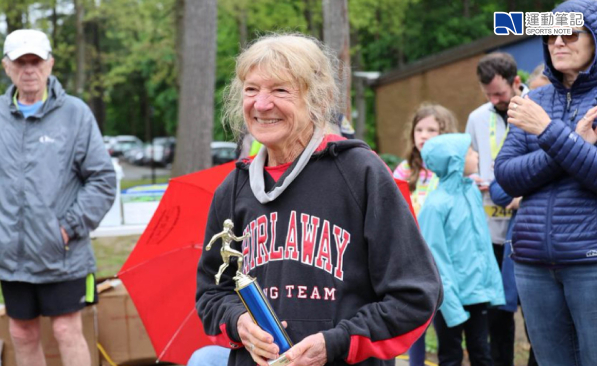 【跑手故事】5公里跑出24:08 80 歲美國婆婆跑手 Jan Holmquist 無懼年齡障礙破賽事組別紀錄 ｜ 運動筆記HK | hk ...