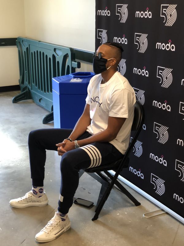 【影片】NBA / CJ：我沒說他們防不住我 我說的是他們他X的防不住我 | 籃球筆記