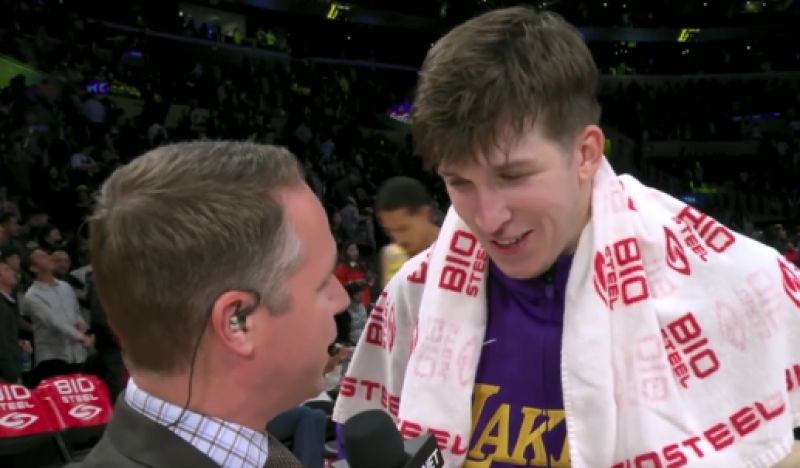 【影片】NBA/ 談拿下生涯新高 Reaves : 可以回家睡好覺 | 籃球筆記