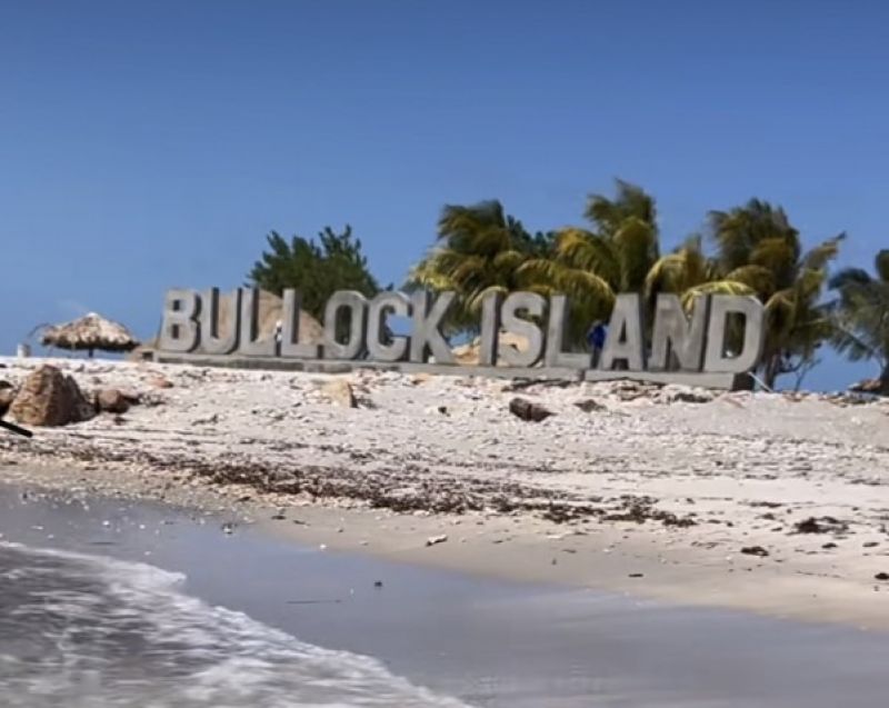 NBA/ Reggie Bullock在中美洲買下小島 並將其命名為「Bullock Island」 | 籃球筆記