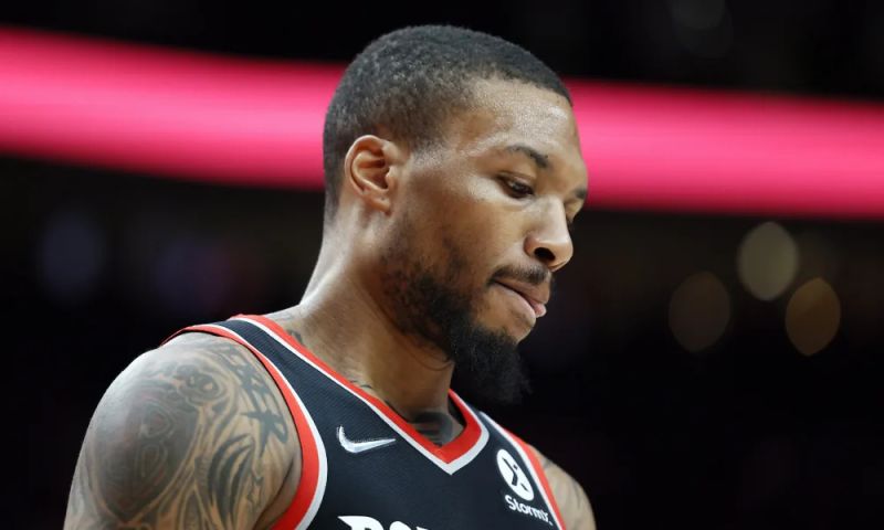 NBA / 網友虧生涯無成就 Lillard轉發：笑死 我什麼也不是 | 籃球筆記