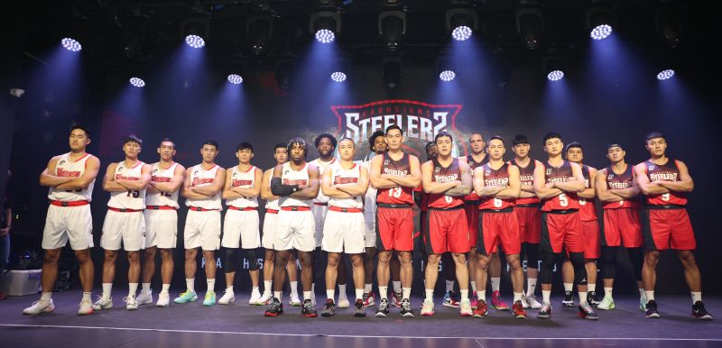 PLG／17直播冠名 鋼鐵人公布全新主視覺與球衣淬煉白、炙焰紅 | 籃球筆記