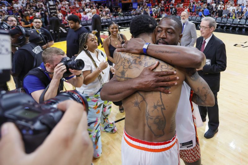 【影片】NBA/ 20年熱火生涯於今日謝幕！Wade：Haslem才是隊史最佳 | 籃球筆記