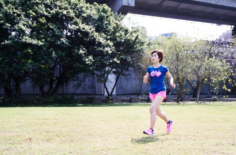 【評測】輕量避震為競速而生 PUMA Speed 100 IGNITE | 文章 | 運動筆記