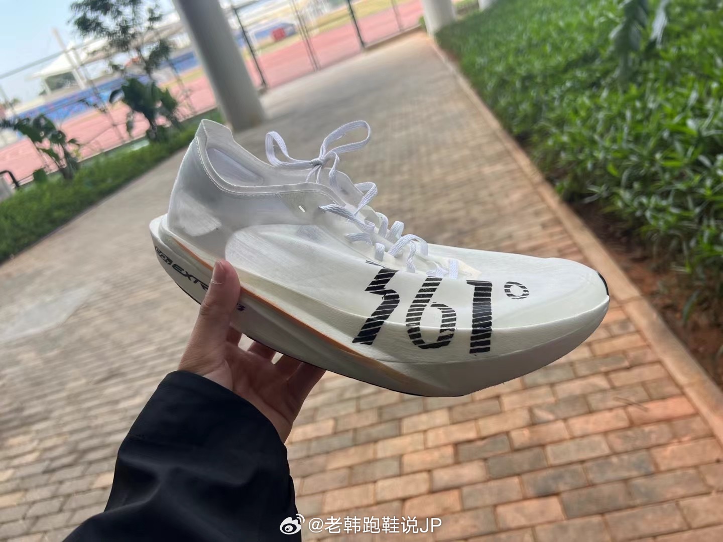 【品牌動態】刷新重量紀錄！？ 361° 釋出全新鞋款重量僅 98 克！ | 文章 | 運動筆記