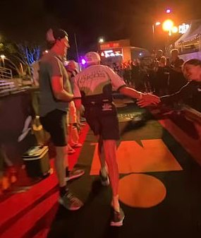 【話題】永不放棄的 80 歲鐵人！George Hulse 16 小時完成 226 超鐵壯舉！ | 文章 | 運動筆記