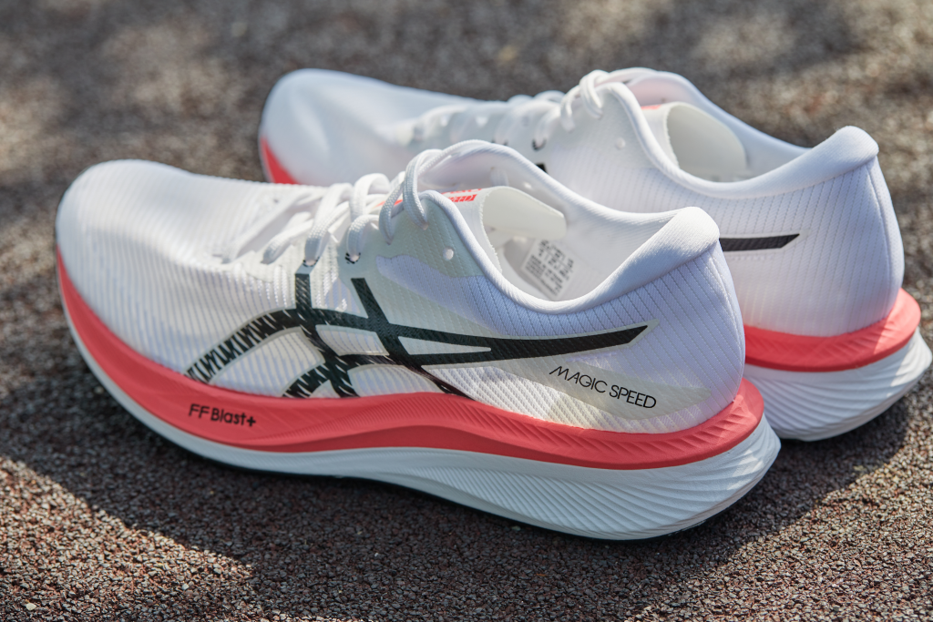 【評測】魔幻速度般的極致追求 — ASICS MAGIC SPEED 3 | 文章 | 運動筆記