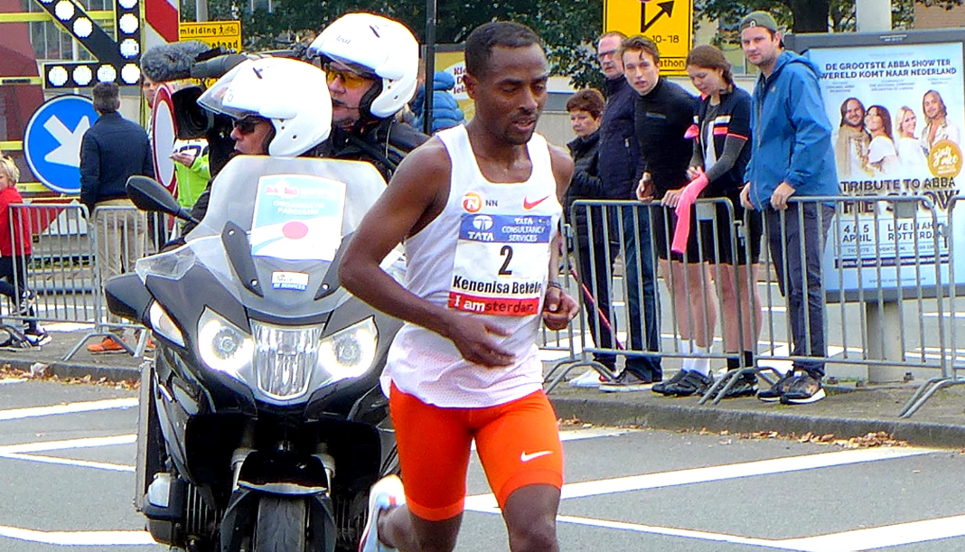 【運動王者】國王 Bekele 打破 40 歲世界紀錄！2022 倫敦馬拉松跑出2小時5分53秒 | 文章 | 運動筆記