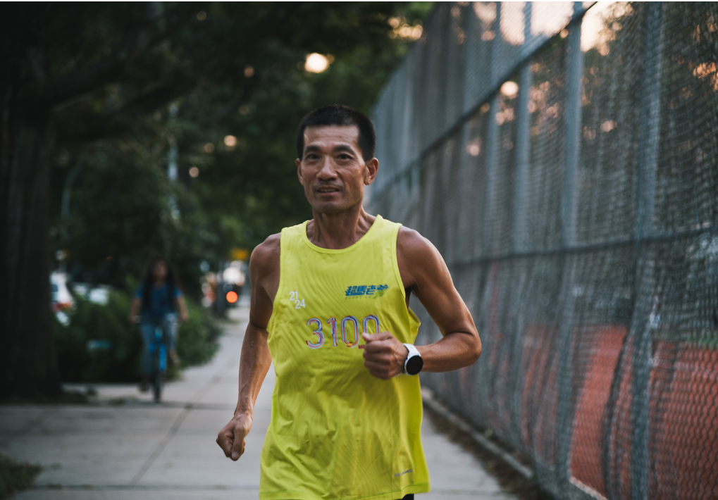 [Tin Tức] Chân Chạy Dép Lào Lo Wei-Ming Tiếp Tục Phá Kỷ Lục 3100 Dặm ...